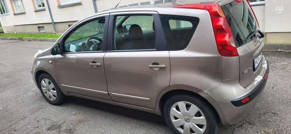 Brown Nissan Note 2006 in Klaipeda, with an engine capacity of 1.39 L and mileage of 251 thousand km for 1250 €, photo 3 on AUTOMOTO.COM.LV