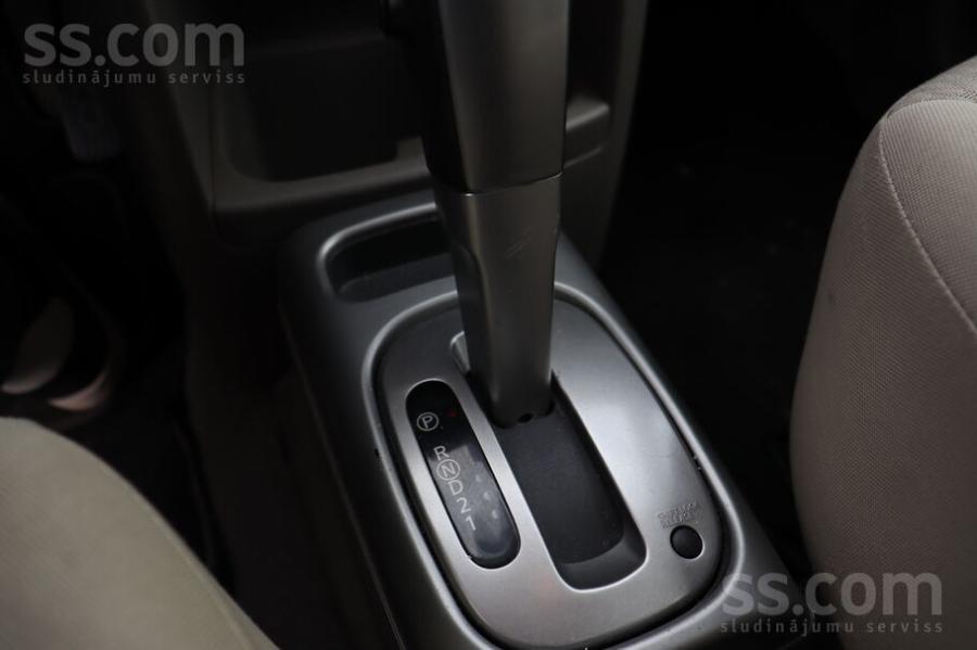 Brown Nissan Note 2007 in Riga, with an engine capacity of 1.60 L and mileage of 157 thousand km for 2890 €, photo 23 on AUTOMOTO.COM.LV