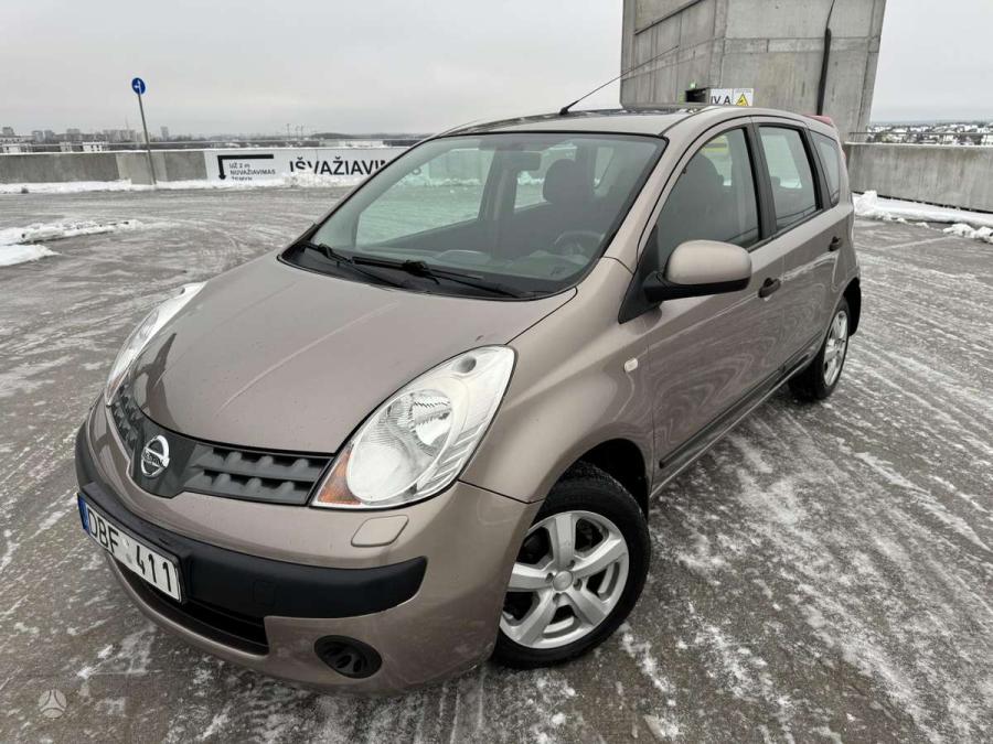 Brown Nissan Note 2008 in Vilnius, with an engine capacity of 1.60 L and mileage of 148 thousand km for 2950 €, photo 2 on AUTOMOTO.COM.LV