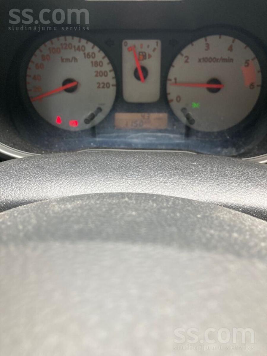 Brown Nissan Note 2008 in Riga, with an engine capacity of 1.50 L and mileage of 251 thousand km for 1800 €, photo 9 on AUTOMOTO.COM.LV