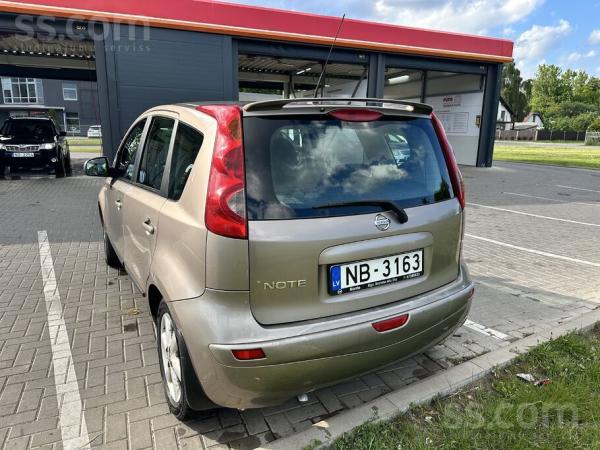 Brūns Nissan Note 2008 Rīga, ar dzinēja tilpumu 1.60 L un nobraukumu 352 tūkst. km par 2100 €, foto 5 vietnē AUTOMOTO.COM.LV