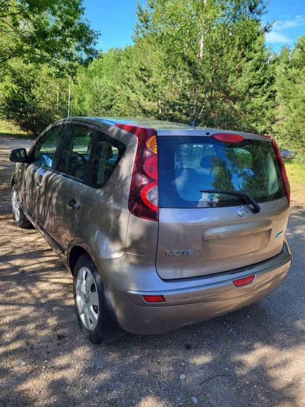 Brūns Nissan Note 2011 Viļņa, ar dzinēja tilpumu 1.39 L un nobraukumu 140 tūkst. km par 2700 €, foto 3 vietnē AUTOMOTO.COM.LV