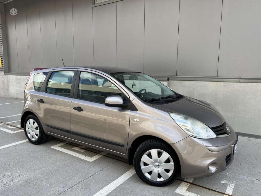 Brown Nissan Note 2011 in Vilnius, with an engine capacity of 1.40 L and mileage of 208 thousand km for 1750 €, photo 3 on AUTOMOTO.COM.LV