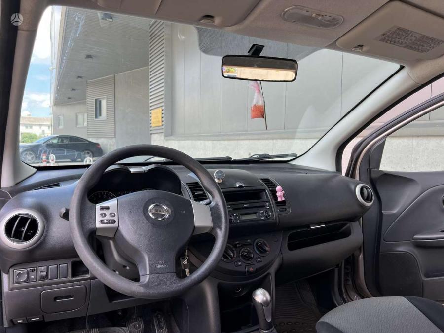 Brown Nissan Note 2011 in Vilnius, with an engine capacity of 1.40 L and mileage of 208 thousand km for 1750 €, photo 37 on AUTOMOTO.COM.LV