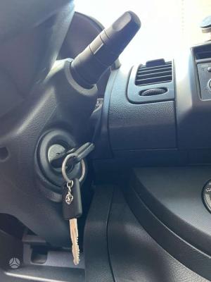 Brown Nissan Note 2011 in Vilnius, with an engine capacity of 1.40 L and mileage of 208 thousand km for 1750 €, photo 38 on AUTOMOTO.COM.LV