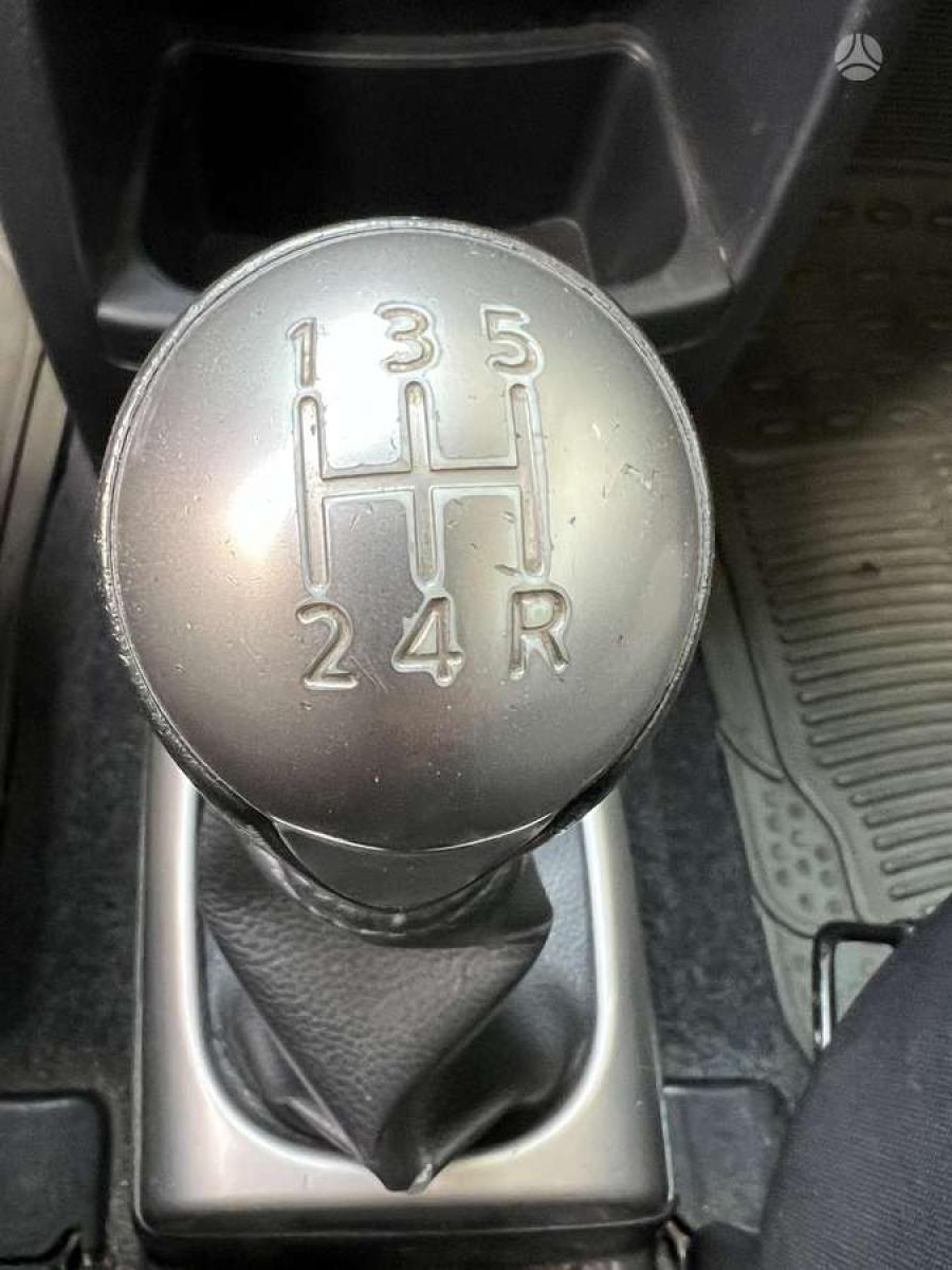 Brown Nissan Note 2011 in Vilnius, with an engine capacity of 1.40 L and mileage of 208 thousand km for 1750 €, photo 40 on AUTOMOTO.COM.LV