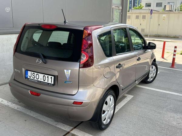 Brown Nissan Note 2011 in Vilnius, with an engine capacity of 1.39 L and mileage of 208 thousand km for 1750 €, photo 4 on AUTOMOTO.COM.LV