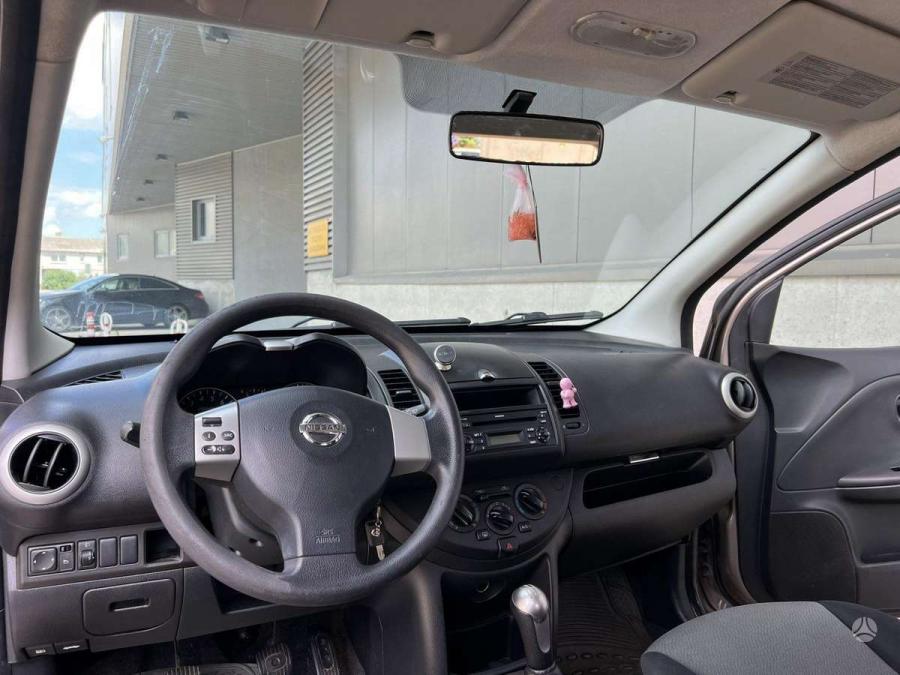 Brown Nissan Note 2011 in Vilnius, with an engine capacity of 1.39 L and mileage of 208 thousand km for 1750 €, photo 16 on AUTOMOTO.COM.LV