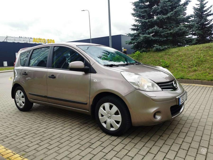 Brown Nissan Note 2011 in Vilnius, with an engine capacity of 1.39 L and mileage of 209 thousand km for 1750 €, photo 5 on AUTOMOTO.COM.LV