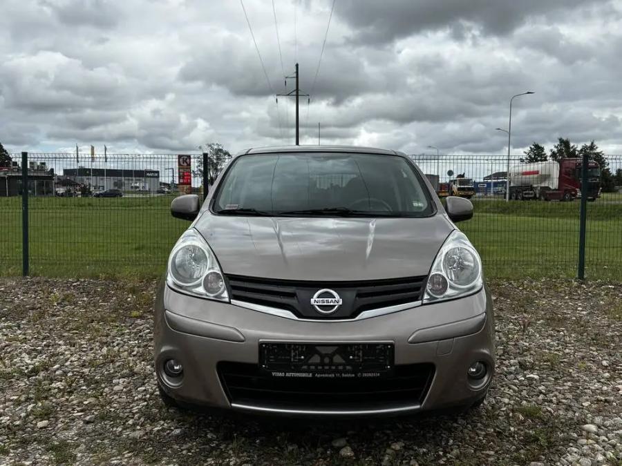 Brown Nissan Note 2011 in Saldus, with an engine capacity of 1.40 L and mileage of 184 thousand km for 4300 €, photo 6 on AUTOMOTO.COM.LV