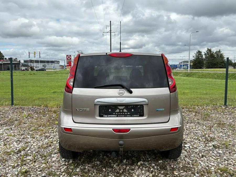 Brown Nissan Note 2011 in Saldus, with an engine capacity of 1.40 L and mileage of 184 thousand km for 4300 €, photo 7 on AUTOMOTO.COM.LV