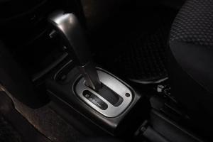 Brūns Nissan Note 2008 Jelgava, ar dzinēja tilpumu 1.60 L un nobraukumu 212 tūkst. km par 1800 €, foto 12 vietnē AUTOMOTO.COM.LV