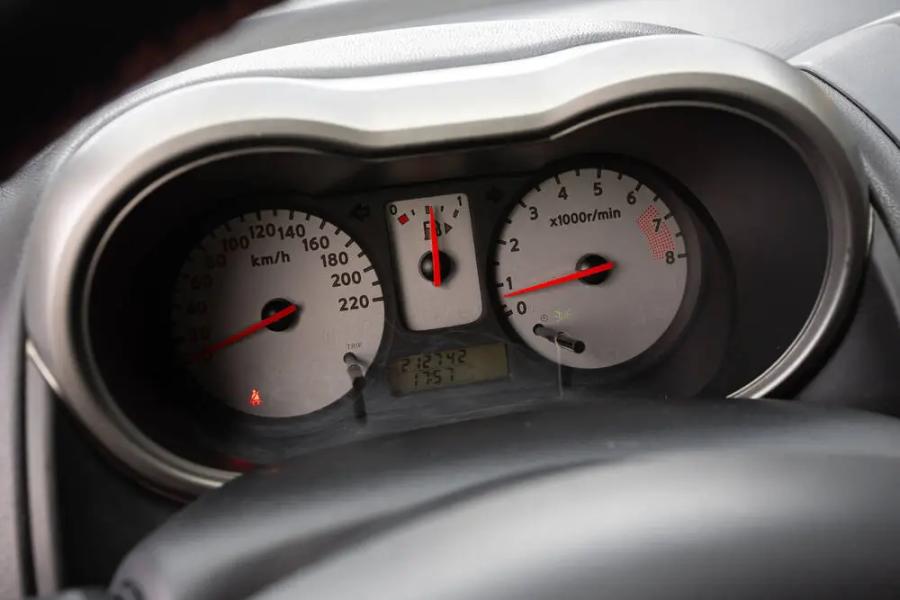 Brūns Nissan Note 2008 Jelgava, ar dzinēja tilpumu 1.60 L un nobraukumu 212 tūkst. km par 1800 €, foto 17 vietnē AUTOMOTO.COM.LV