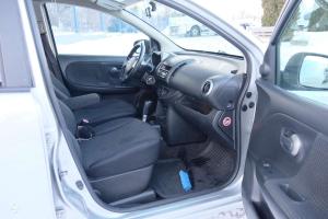 Grey Nissan Note 2006 in Vilnius, with an engine capacity of 1.60 L and mileage of 177 thousand km for 2600 €, photo 8 on AUTOMOTO.COM.LV