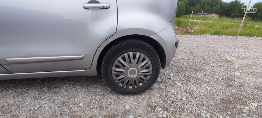 Grey Nissan Note 2006 in Vilnius, with an engine capacity of 1.50 L and mileage of 273 thousand km for 1650 €, photo 9 on AUTOMOTO.COM.LV