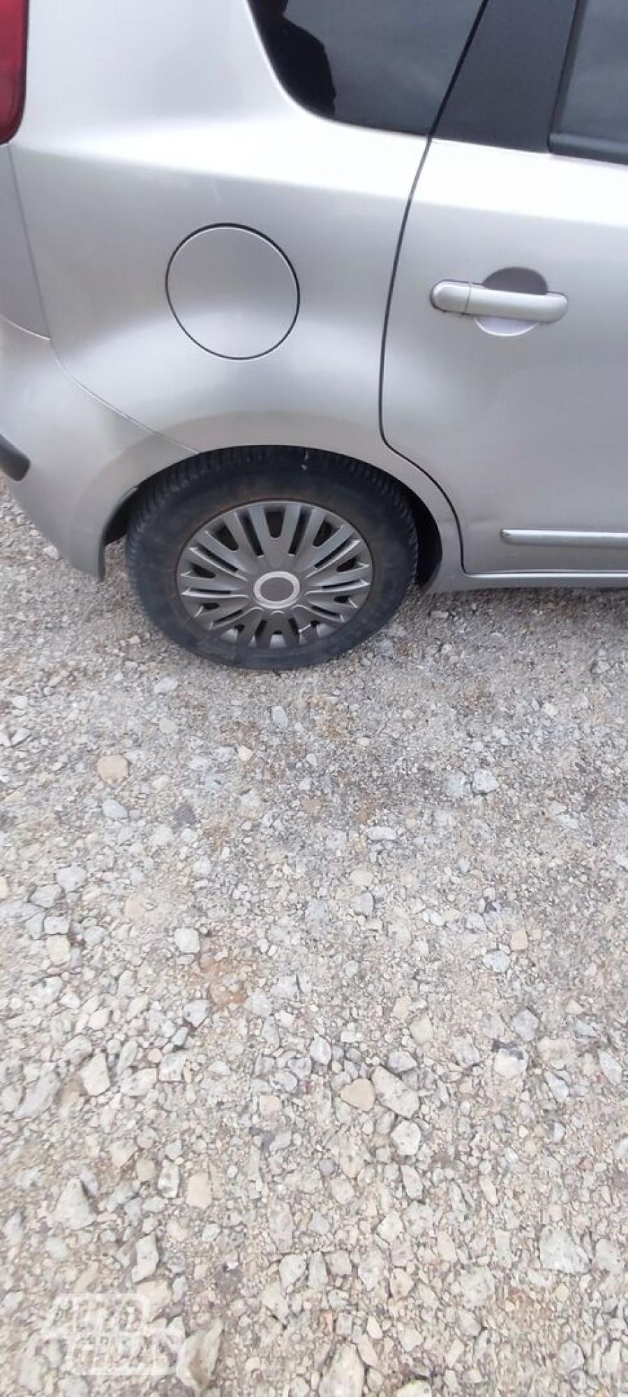 Grey Nissan Note 2006 in Vilnius, with an engine capacity of 1.50 L and mileage of 273 thousand km for 1650 €, photo 13 on AUTOMOTO.COM.LV