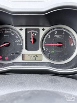 Grey Nissan Note 2006 in Siauliai, with an engine capacity of 1.50 L and mileage of 250 thousand km for 1800 €, photo 7 on AUTOMOTO.COM.LV