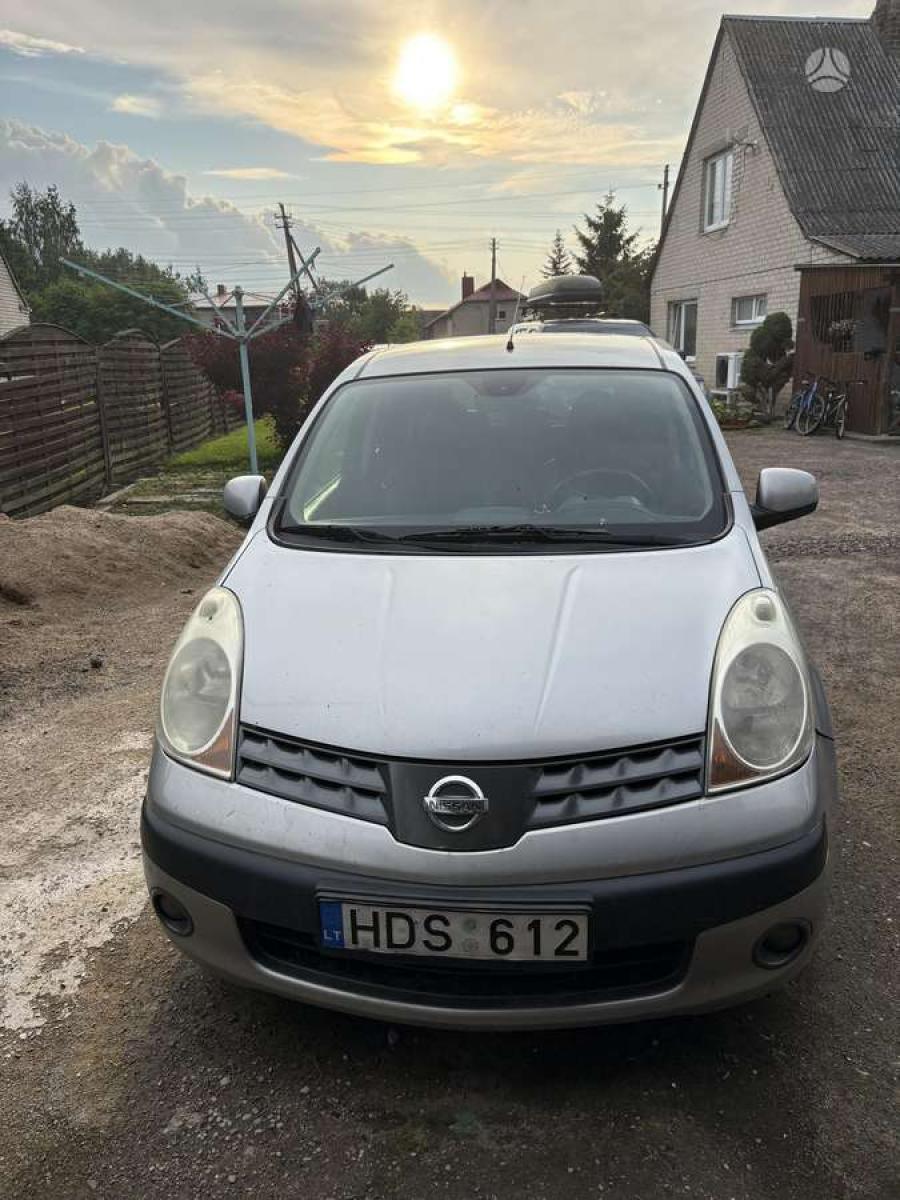 Pelēks Nissan Note 2006 Vilkaviškis, ar dzinēja tilpumu 1.50 L un nobraukumu 330 tūkst. km par 1000 €, foto 1 vietnē AUTOMOTO.COM.LV