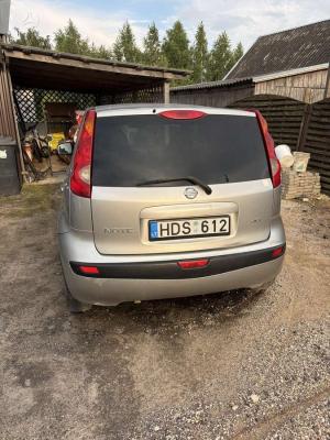 Pelēks Nissan Note 2006 Vilkaviškis, ar dzinēja tilpumu 1.50 L un nobraukumu 330 tūkst. km par 1000 €, foto 4 vietnē AUTOMOTO.COM.LV
