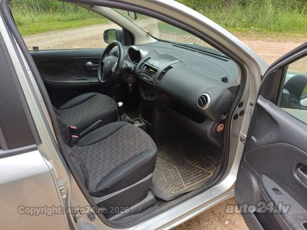 Grey Nissan Note 2006 in Tallinn, with an engine capacity of 1.40 L and mileage of 145 thousand km for 1500 €, photo 6 on AUTOMOTO.COM.LV