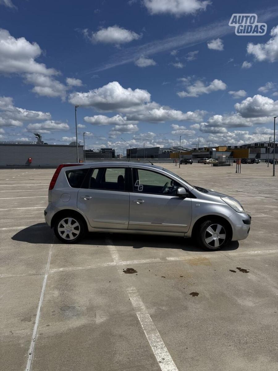 Grey Nissan Note 2006 in Vilnius, with an engine capacity of 1.60 L and mileage of 106 thousand km for 3700 €, photo 5 on AUTOMOTO.COM.LV