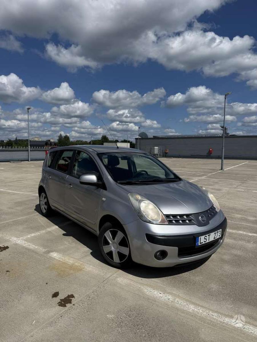 Grey Nissan Note 2006 in Vilnius, with an engine capacity of 1.60 L and mileage of 106 thousand km for 3400 €, photo 3 on AUTOMOTO.COM.LV