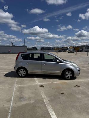 Grey Nissan Note 2006 in Vilnius, with an engine capacity of 1.60 L and mileage of 106 thousand km for 3400 €, photo 5 on AUTOMOTO.COM.LV
