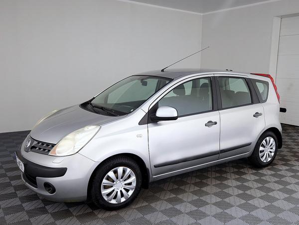 Pelēks Nissan Note 2006 Tallina, ar dzinēja tilpumu 1.40 L un nobraukumu 136 tūkst. km par 799 €, foto 2 vietnē AUTOMOTO.COM.LV