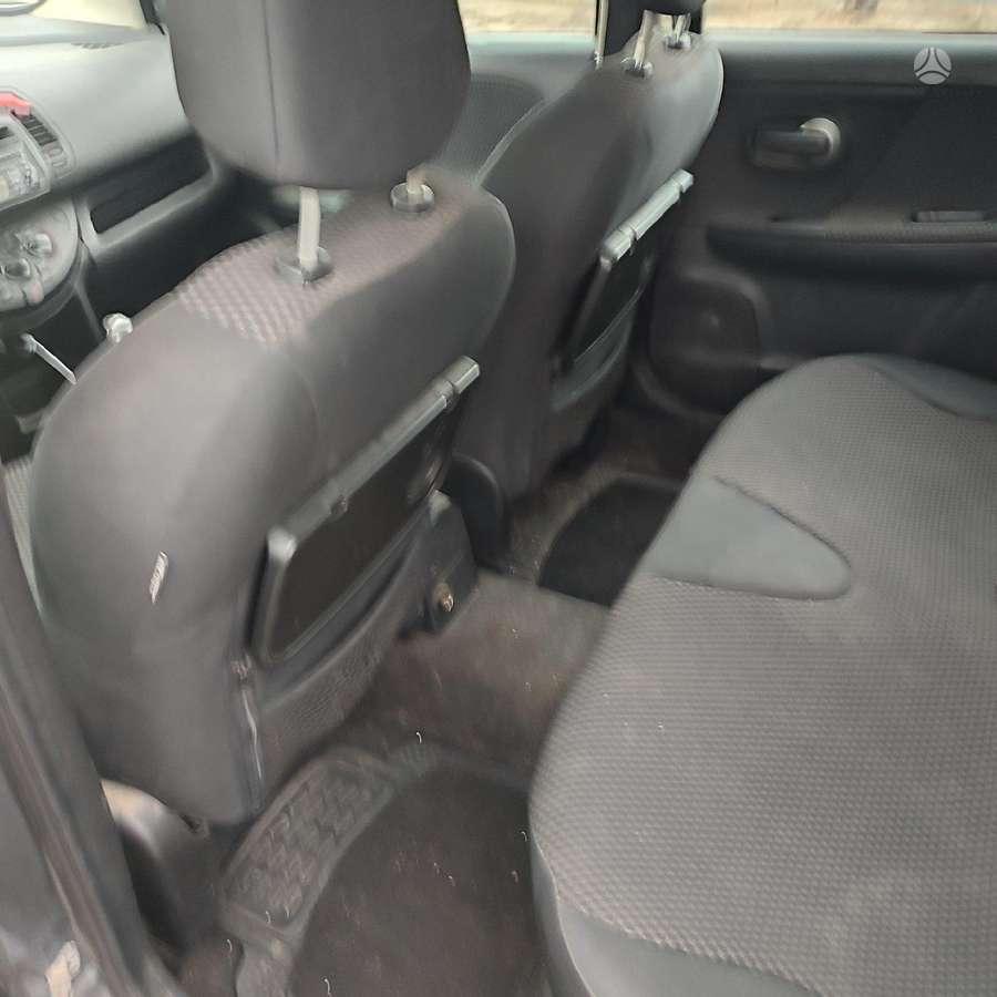 Pelēks Nissan Note 2006 Kauņa, ar dzinēja tilpumu 1.46 L un nobraukumu 260 tūkst. km par 1000 €, foto 9 vietnē AUTOMOTO.COM.LV