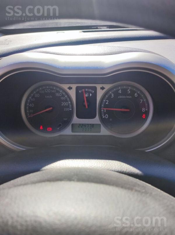 Pelēks Nissan Note 2007 Rīga, ar dzinēja tilpumu 1.40 L un nobraukumu 225 tūkst. km par 1400 €, foto 5 vietnē AUTOMOTO.COM.LV