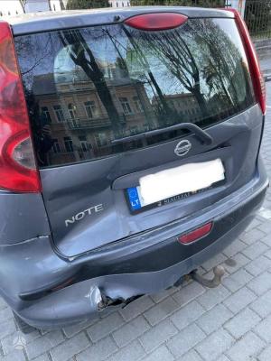 Pelēks Nissan Note 2007 Šauļi, ar dzinēja tilpumu 1.39 L un nobraukumu 281 tūkst. km par 800 €, foto 6 vietnē AUTOMOTO.COM.LV