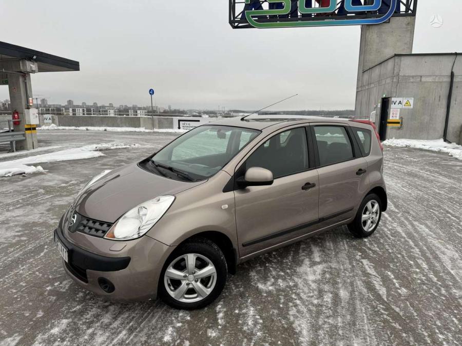 Pelēks Nissan Note 2008 Viļņa, ar dzinēja tilpumu 1.60 L un nobraukumu 150 tūkst. km par 3100 €, foto 1 vietnē AUTOMOTO.COM.LV