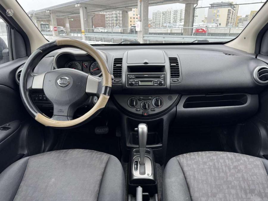 Pelēks Nissan Note 2008 Viļņa, ar dzinēja tilpumu 1.60 L un nobraukumu 150 tūkst. km par 3100 €, foto 16 vietnē AUTOMOTO.COM.LV
