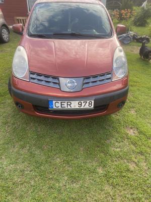 Grey Nissan Note 2008 in Vilnius, with an engine capacity of 1.60 L and mileage of 233 thousand km for 1300 €, photo 4 on AUTOMOTO.COM.LV