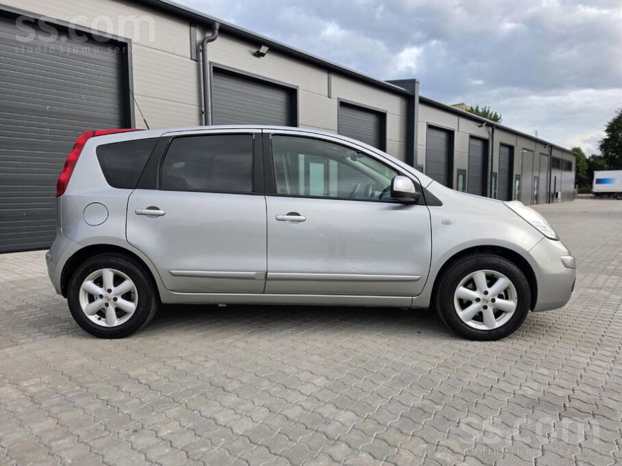Grey Nissan Note 2008 in Liepaja, with an engine capacity of 1.60 L and mileage of 169 thousand km for 2990 €, photo 5 on AUTOMOTO.COM.LV
