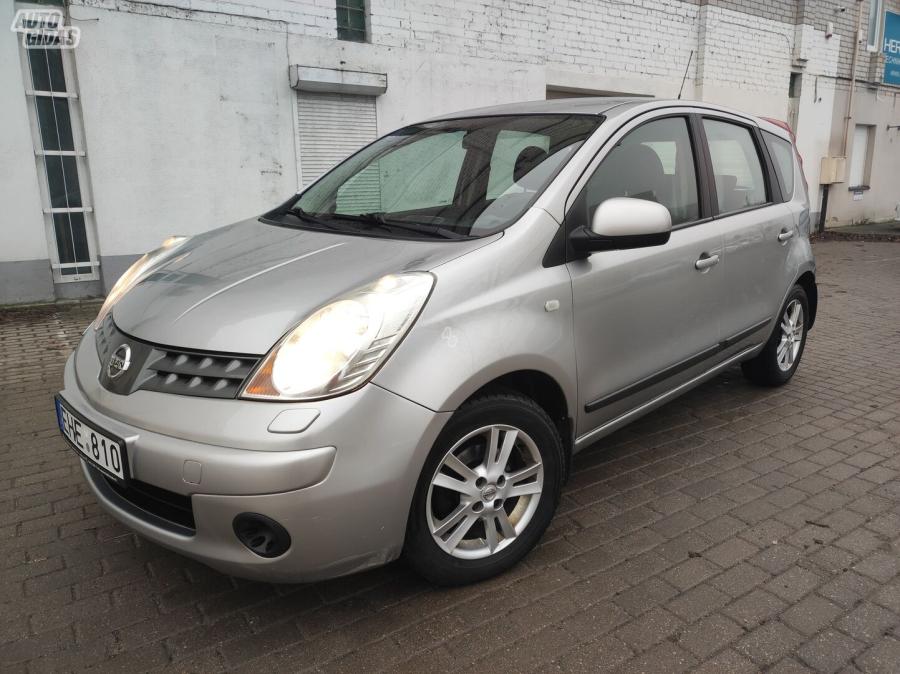 Grey Nissan Note 2009 in Vilnius, with an engine capacity of 1.60 L and mileage of 180 thousand km for 2850 €, photo 1 on AUTOMOTO.COM.LV