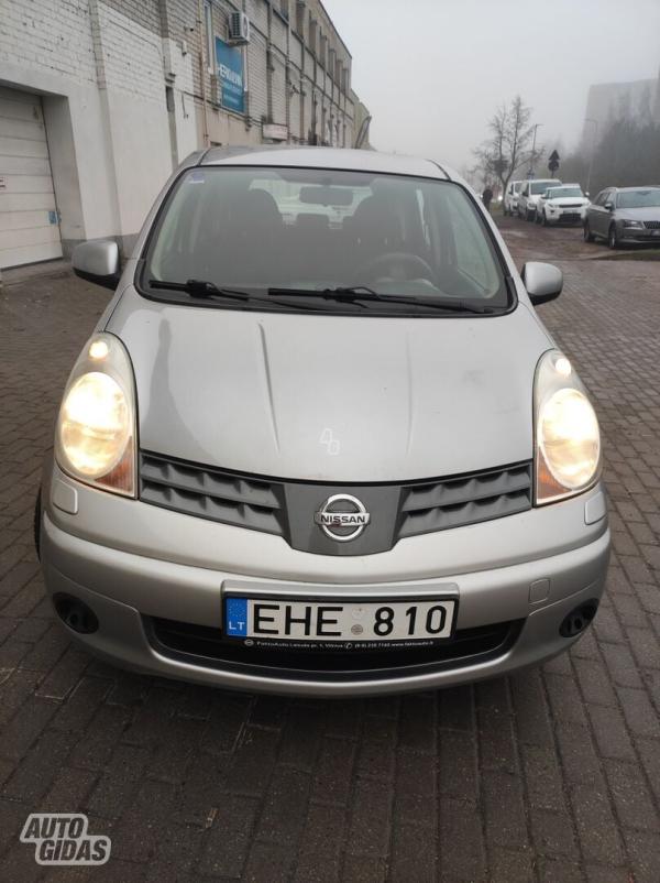 Pelēks Nissan Note 2009 Viļņa, ar dzinēja tilpumu 1.60 L un nobraukumu 180 tūkst. km par 2850 €, foto 3 vietnē AUTOMOTO.COM.LV