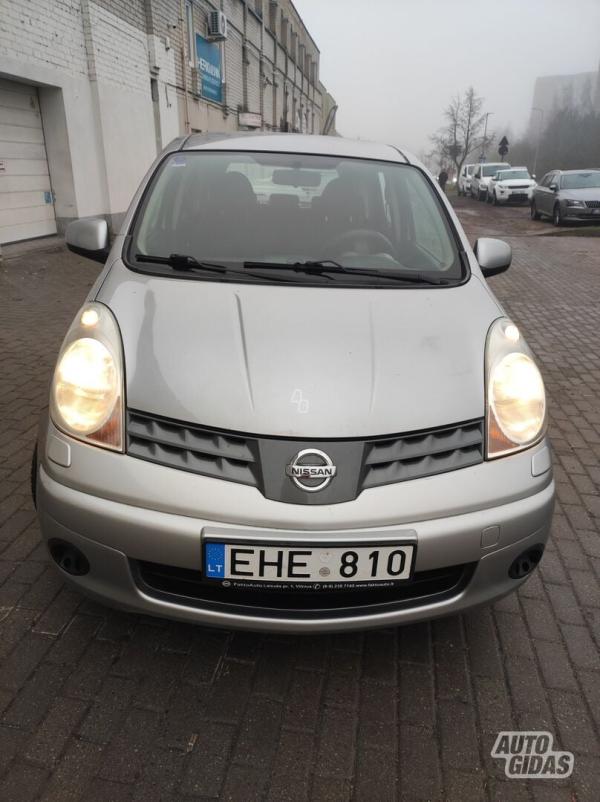 Grey Nissan Note 2009 in Vilnius, with an engine capacity of 1.60 L and mileage of 180 thousand km for 2850 €, photo 3 on AUTOMOTO.COM.LV