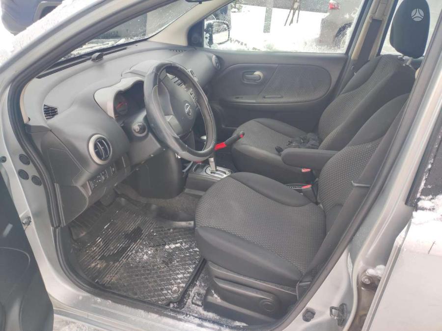 Pelēks Nissan Note 2009 Viļņa, ar dzinēja tilpumu 1.60 L un nobraukumu 180 tūkst. km par 2850 €, foto 11 vietnē AUTOMOTO.COM.LV