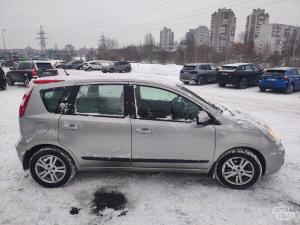 Grey Nissan Note 2009 in Vilnius, with an engine capacity of 1.60 L and mileage of 180 thousand km for 2850 €, photo 6 on AUTOMOTO.COM.LV