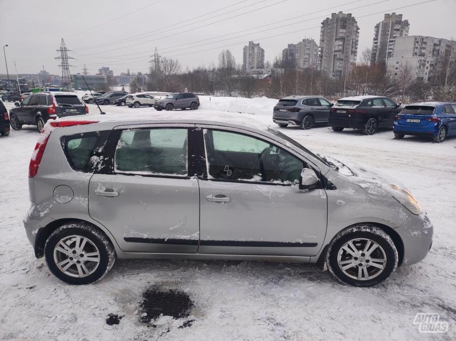 Grey Nissan Note 2009 in Vilnius, with an engine capacity of 1.60 L and mileage of 180 thousand km for 2850 €, photo 6 on AUTOMOTO.COM.LV