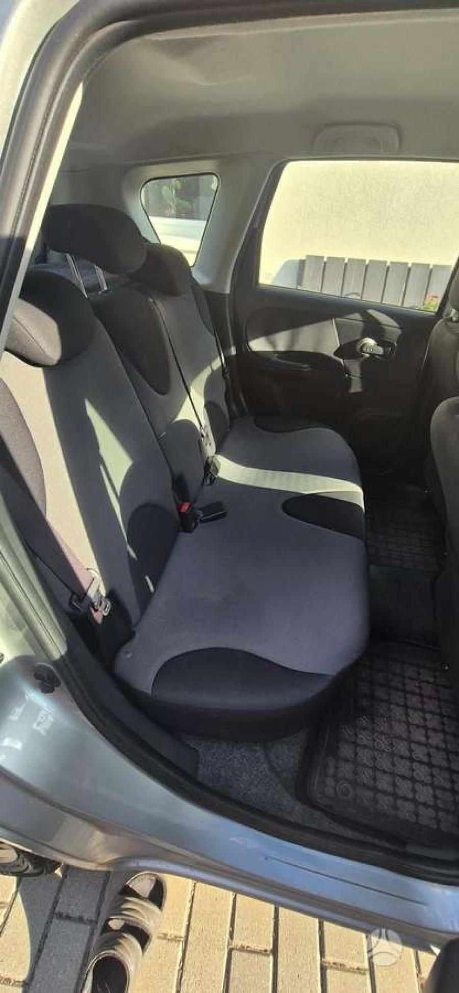Grey Nissan Note 2009 in Mazeikiai, with an engine capacity of 1.46 L and mileage of 291 thousand km for 2000 €, photo 7 on AUTOMOTO.COM.LV