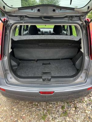 Grey Nissan Note 2009 in Vilnius, with an engine capacity of 1.60 L and mileage of 230 thousand km for 3450 €, photo 9 on AUTOMOTO.COM.LV