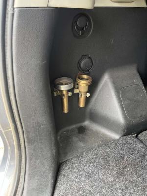 Grey Nissan Note 2009 in Vilnius, with an engine capacity of 1.60 L and mileage of 230 thousand km for 3450 €, photo 14 on AUTOMOTO.COM.LV
