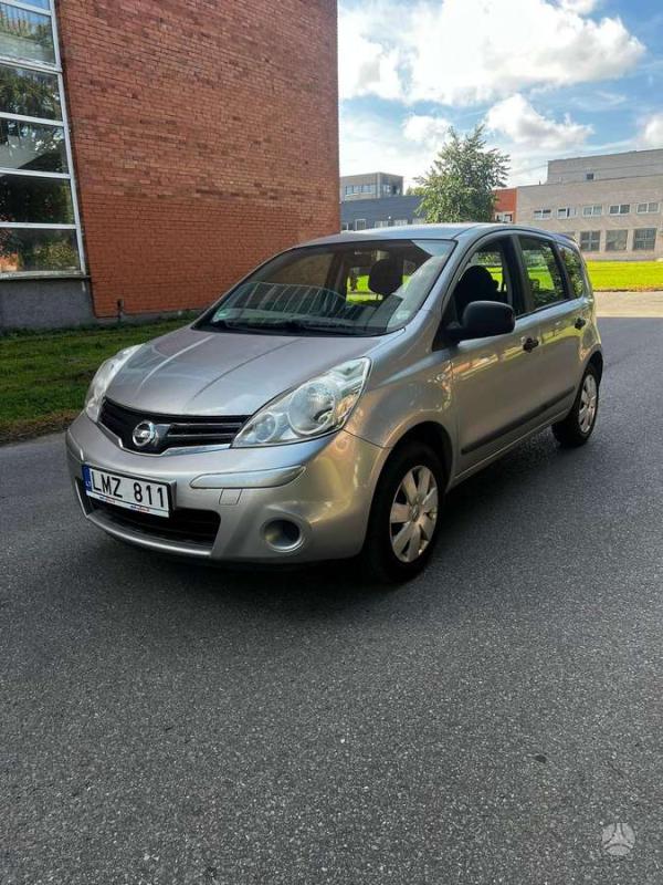 Pelēks Nissan Note 2009 Viļņa, ar dzinēja tilpumu 1.46 L un nobraukumu 254 tūkst. km par 1350 €, foto 1 vietnē AUTOMOTO.COM.LV