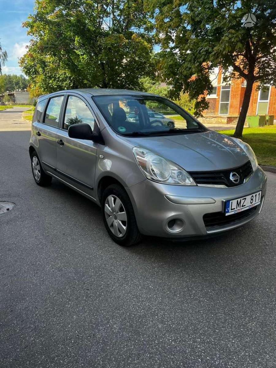 Grey Nissan Note 2009 in Vilnius, with an engine capacity of 1.46 L and mileage of 254 thousand km for 1350 €, photo 3 on AUTOMOTO.COM.LV