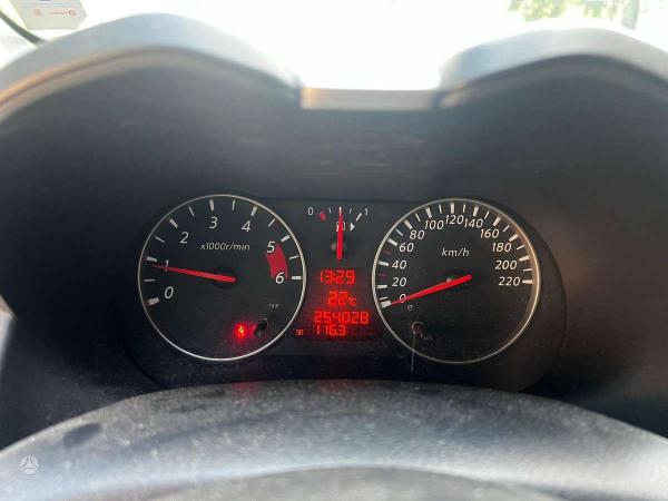 Pelēks Nissan Note 2009 Viļņa, ar dzinēja tilpumu 1.46 L un nobraukumu 254 tūkst. km par 1350 €, foto 8 vietnē AUTOMOTO.COM.LV