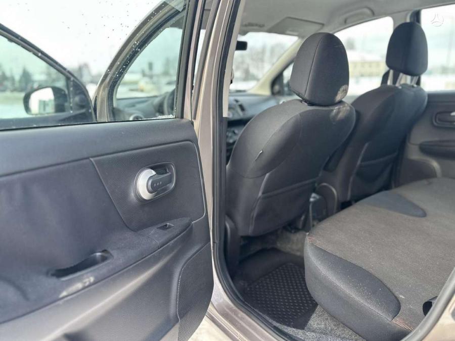 Grey Nissan Note 2010 in Marijampole, with an engine capacity of 1.39 L and mileage of 182 thousand km for 2200 €, photo 18 on AUTOMOTO.COM.LV