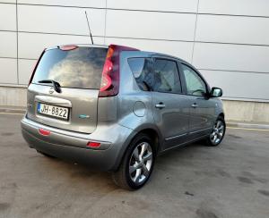Grey Nissan Note 2011 in Riga, with an engine capacity of 1.50 L and mileage of 193 thousand km for 3300 €, photo 8 on AUTOMOTO.COM.LV