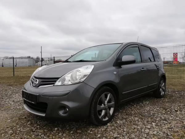 Pelēks Nissan Note 2011 Saldus, ar dzinēja tilpumu 1.50 L un nobraukumu 221 tūkst. km par 4400 €, foto 1 vietnē AUTOMOTO.COM.LV